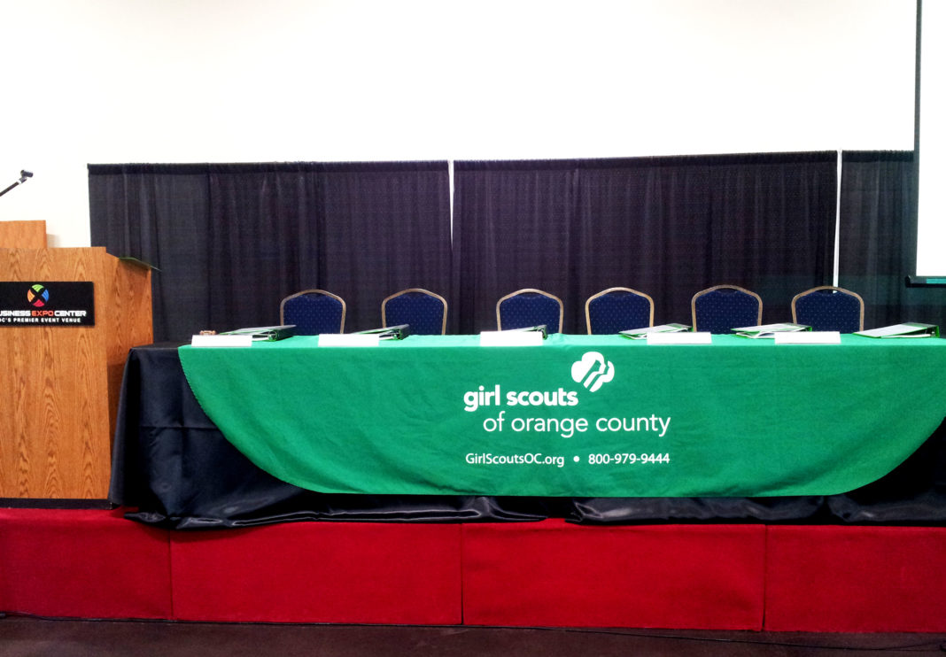 Table Covers for Business Fairs – Why Use Them? - Butterfly Labs