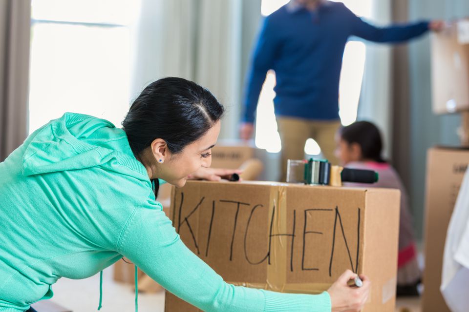 Tips for packing your kitchen when moving - Butterfly Labs