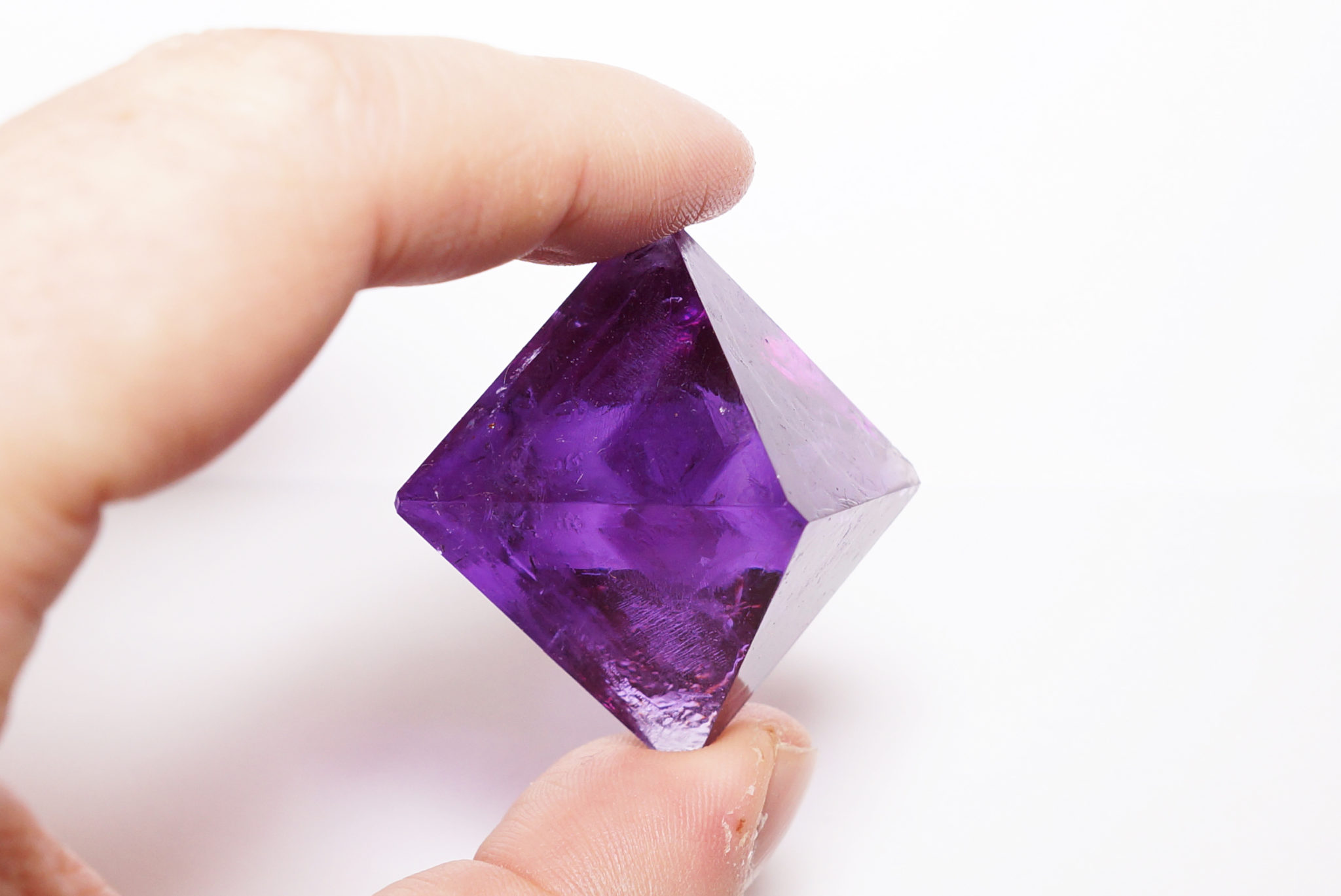 9 Best Crystal Anniversary Gift Ideas for Friends in 2024 - Butterfly Labs