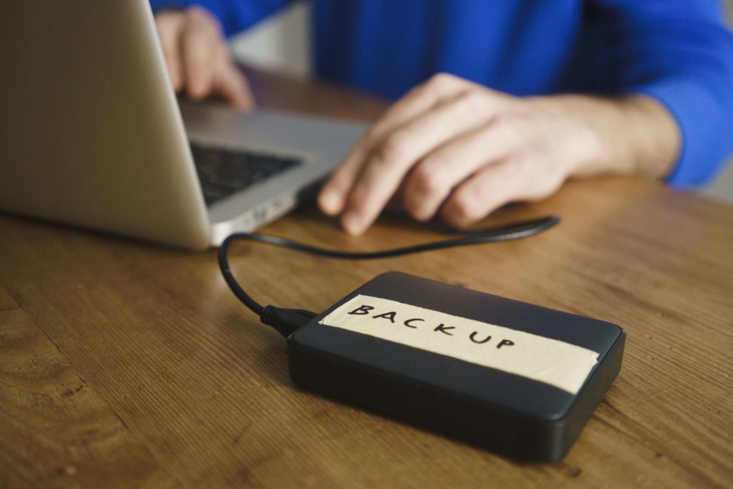 Computers Back Up Devices Solutions: How does it Work? - 2024 Guide ...