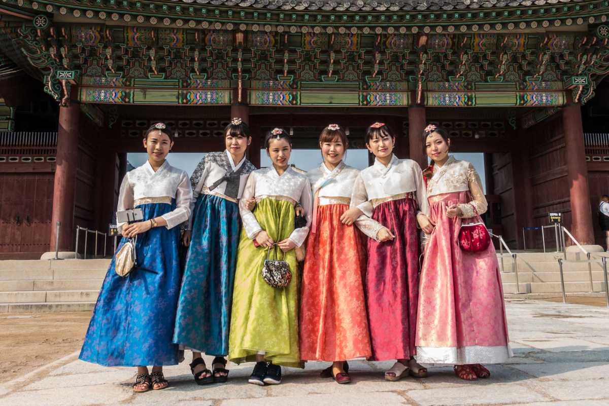 7 Interesting Facts About Korea's Traditional Clothing - Butterfly Labs