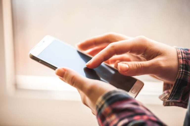 Surprising Things Your Ringtone Says About Your Personality - Butterfly ...